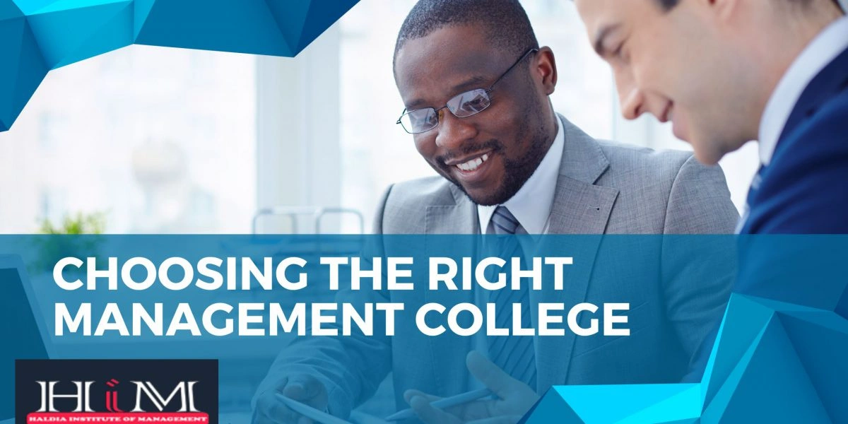 Choosing the Right Management College